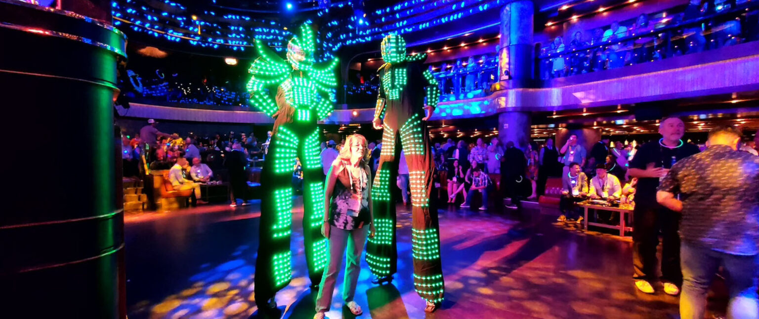 Cirque Performances for Events | Cirque Entertainment